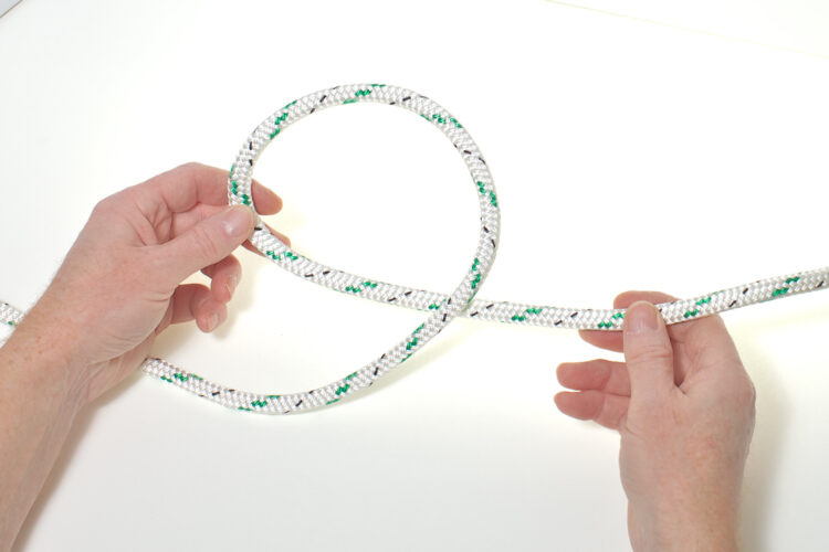 How to Tie a Slipped Overhand Knot – Mother Earth News